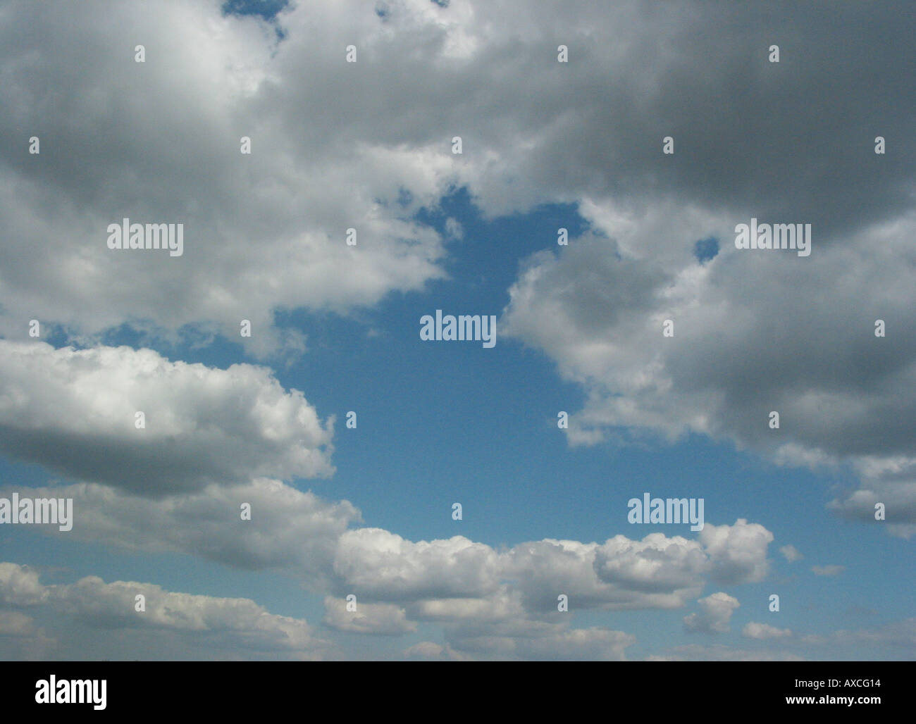 Stratus form cloud hi-res stock photography and images - Alamy