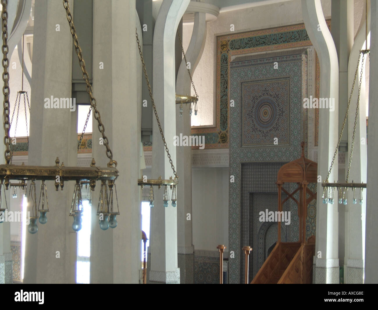 Mosque rome interior hi-res stock photography and images - Alamy