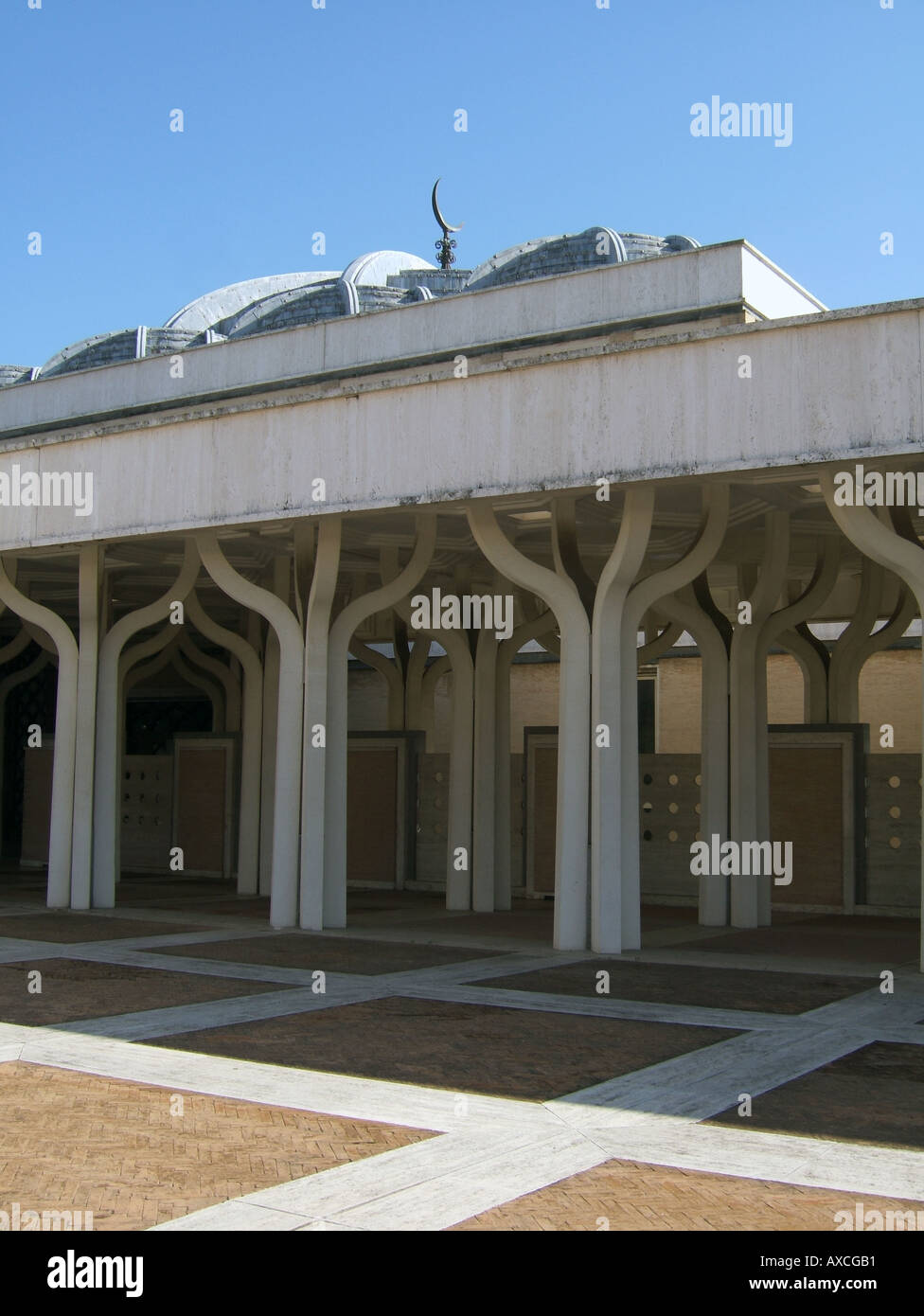 muslim mosque in rome, italy Stock Photo - Alamy