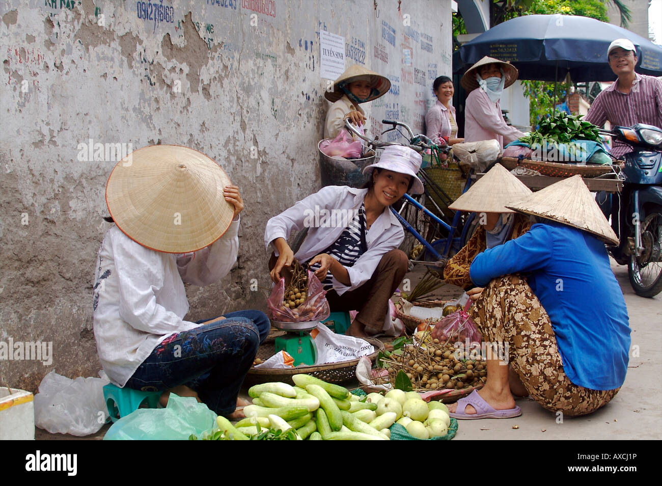 Lac Long Quan Market Stock Photo - Alamy