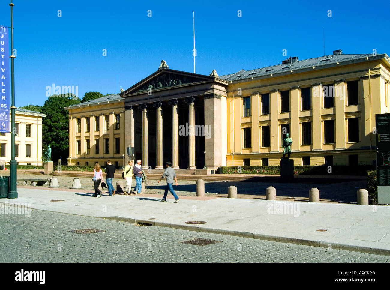 University oslo karl johans hi-res stock photography and images - Alamy