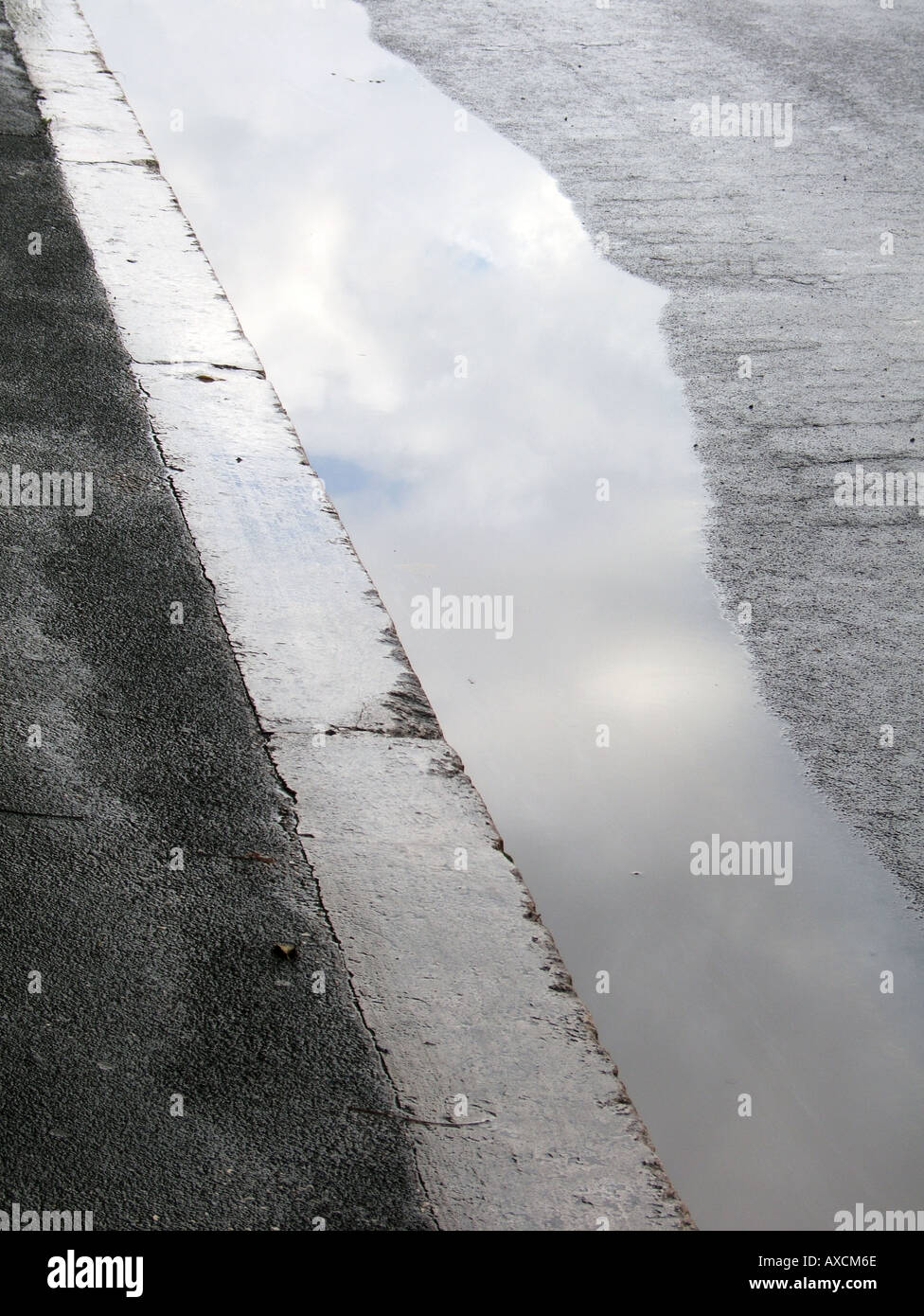 wet road and pavement Stock Photo - Alamy