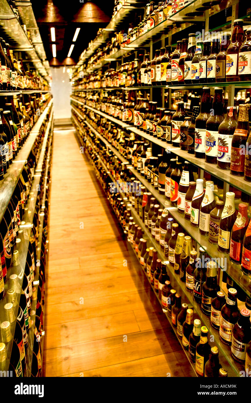 Collection old beer bottles hi-res stock photography and images - Alamy