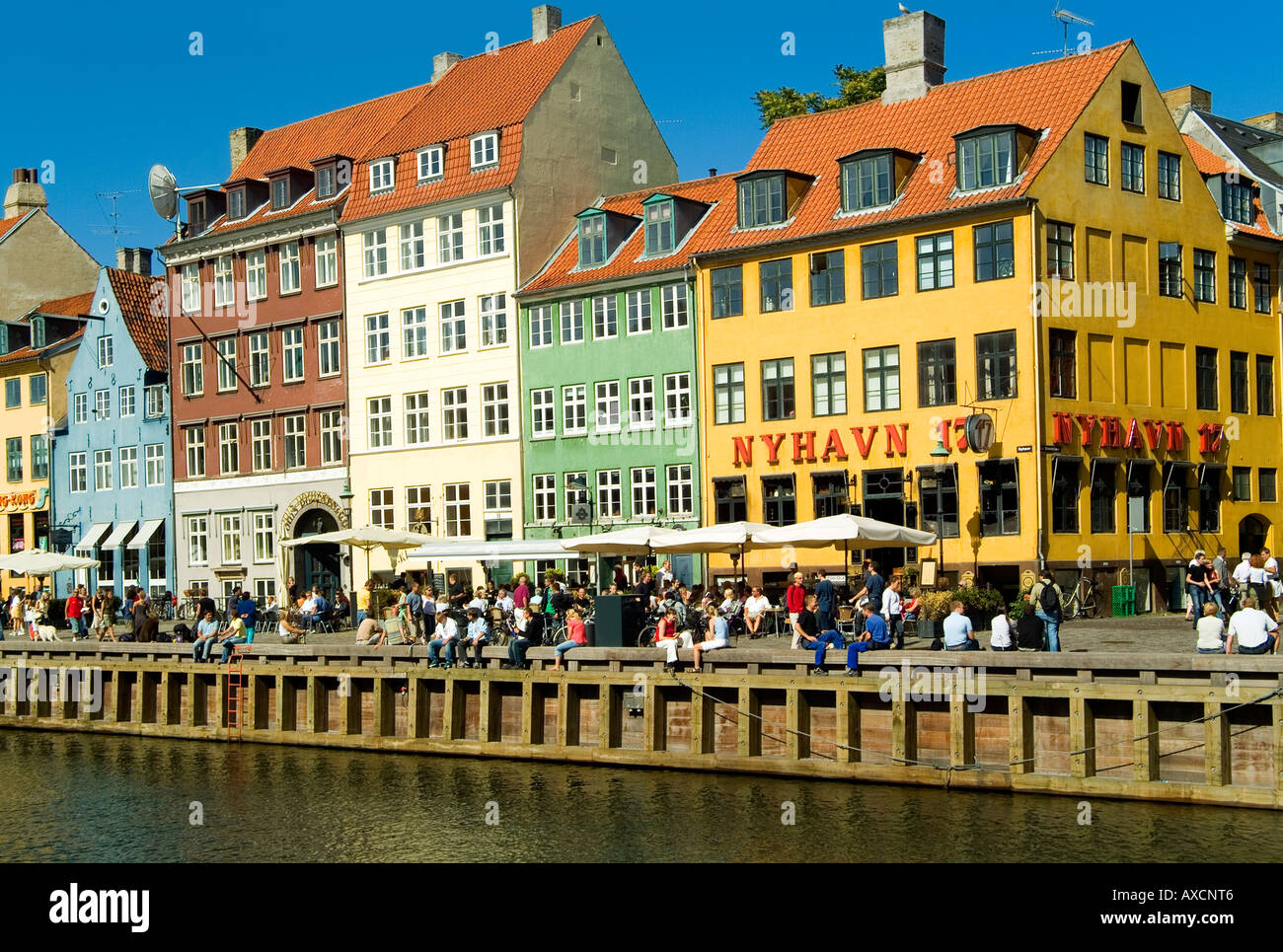 Nyhavn pedestrian waterfront street hi-res stock photography and images ...