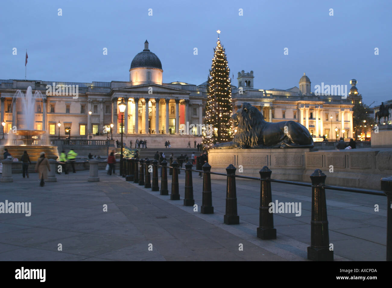 London Trafalgar Square December 2005 Stock Photo - Alamy