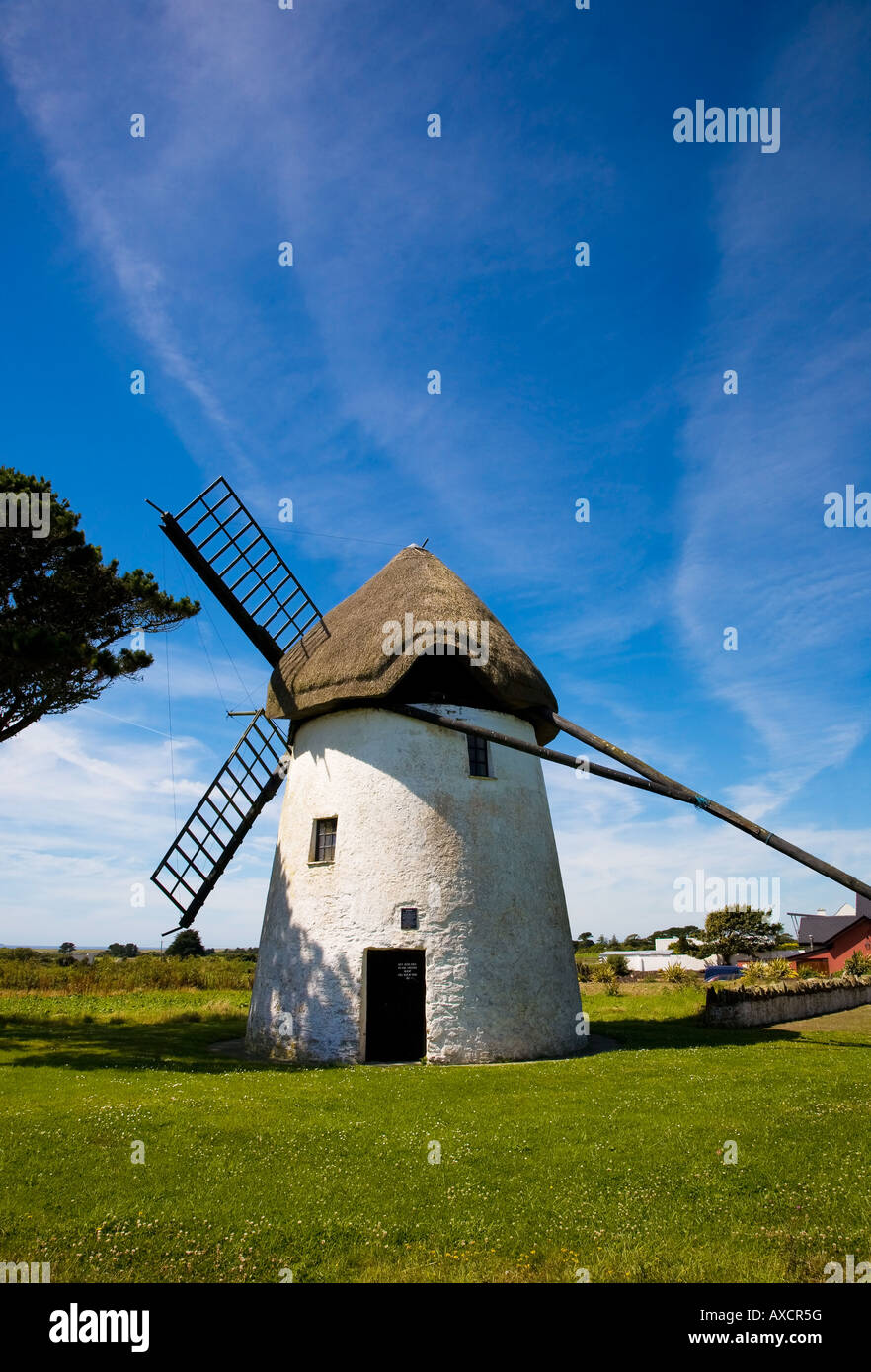 Good windmill hi-res stock photography and images - Alamy