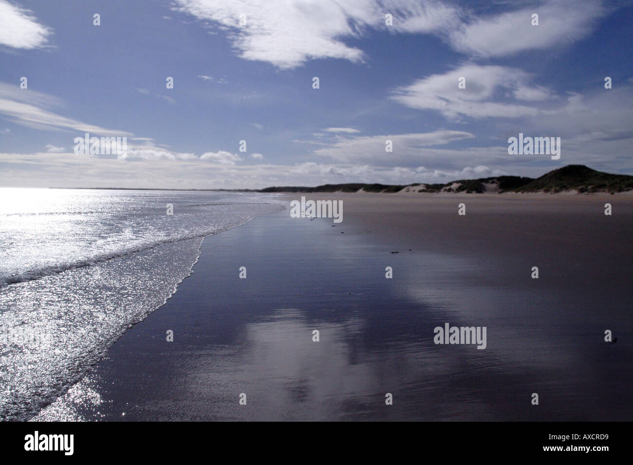 Sea sparking hi-res stock photography and images - Alamy