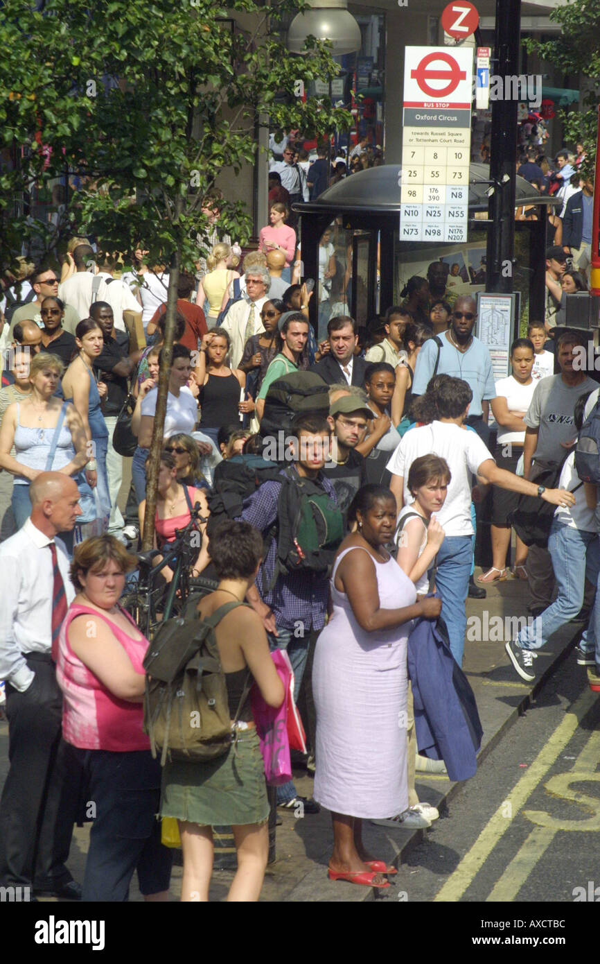 People crowd london bus hi-res stock photography and images - Alamy