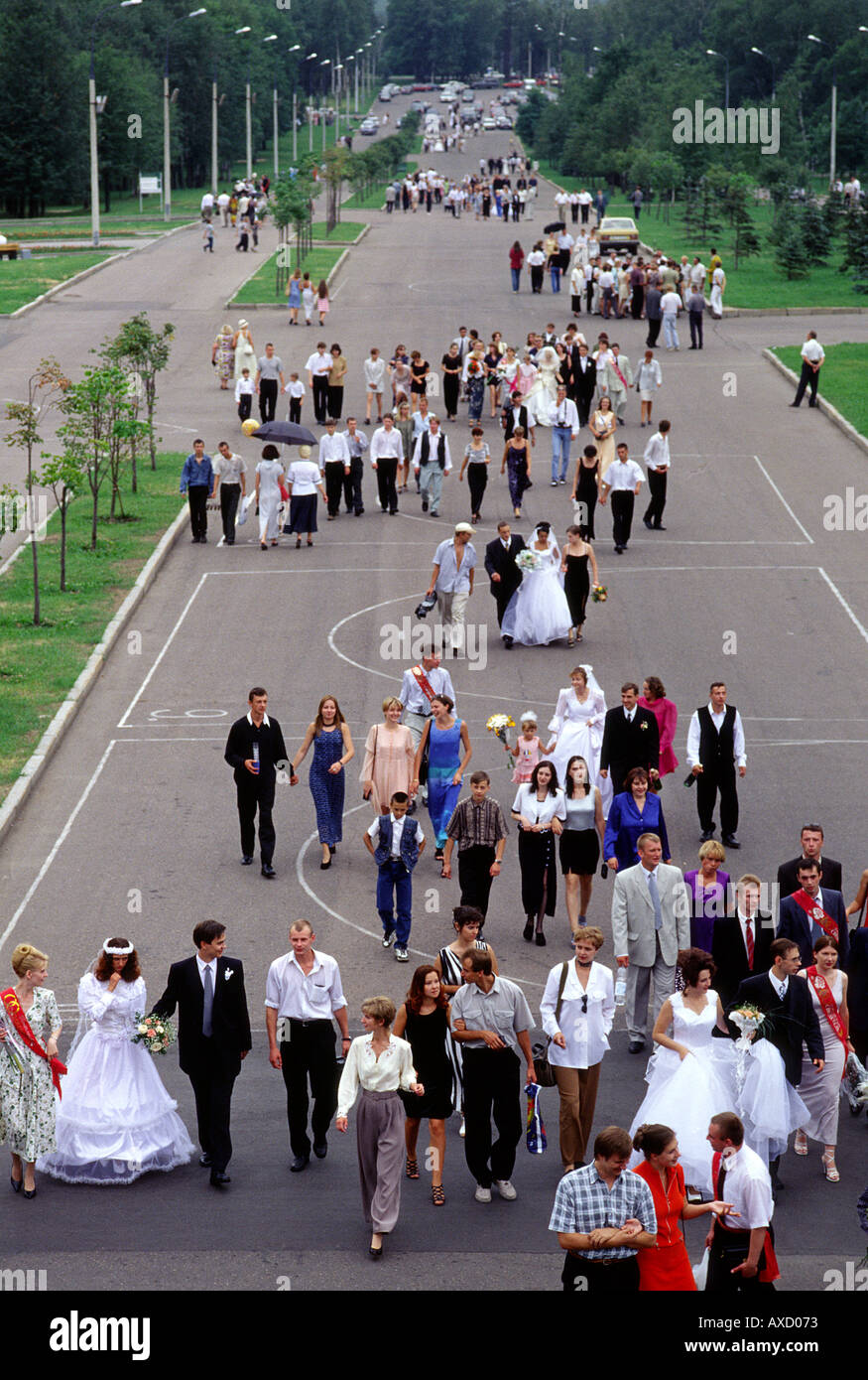 Russia brides hi-res stock photography and images - Alamy