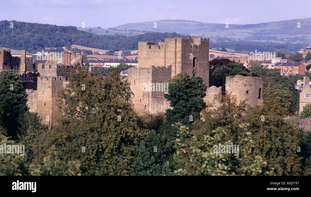 Ludlow castle fortress hi-res stock photography and images - Alamy