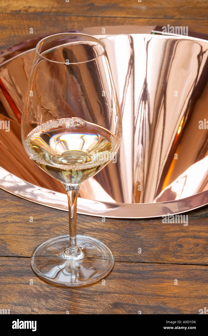 Spittoon hi-res stock photography and images - Alamy