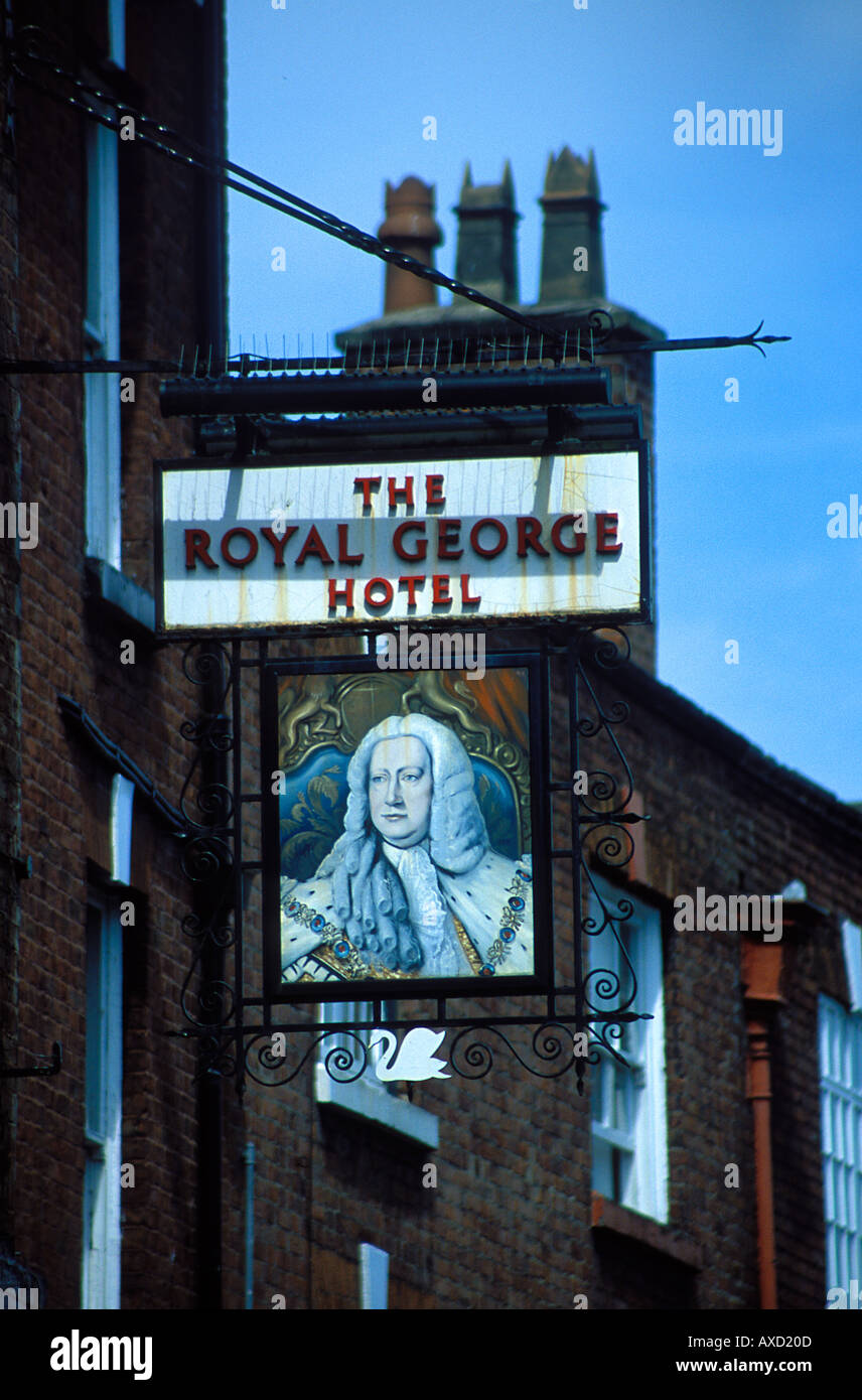 Royal George Hotel Traditonal Pub Name UK Stock Photo - Alamy