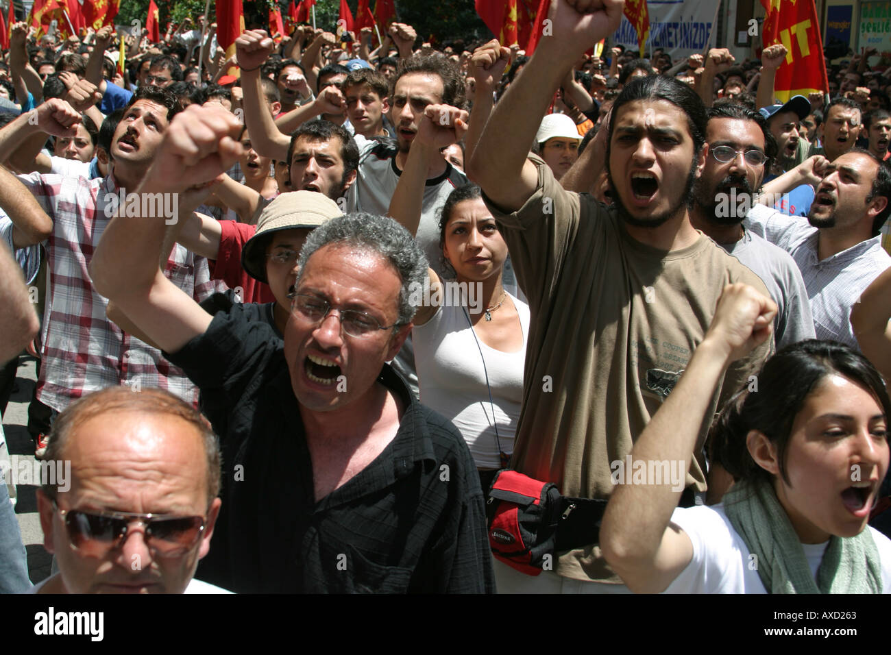 Istanbul, TURKEY -- Anti NATO demonstrations ensue in Istanbul during ...