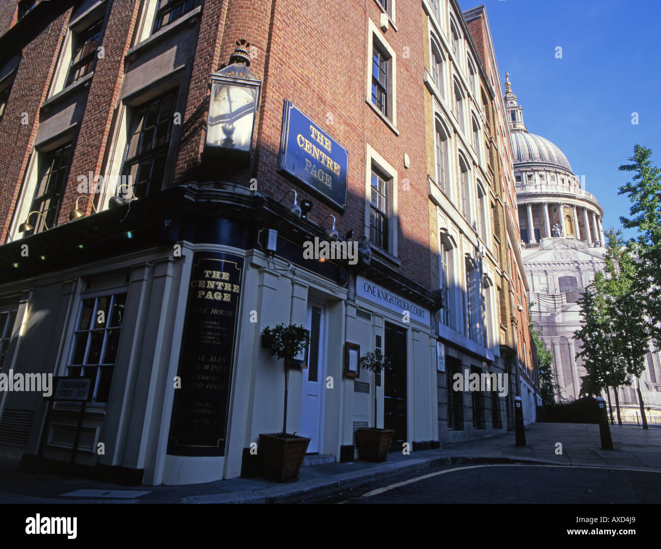 The Centre Page Pub beside St Paul's Cathedral, London Stock Photo - Alamy