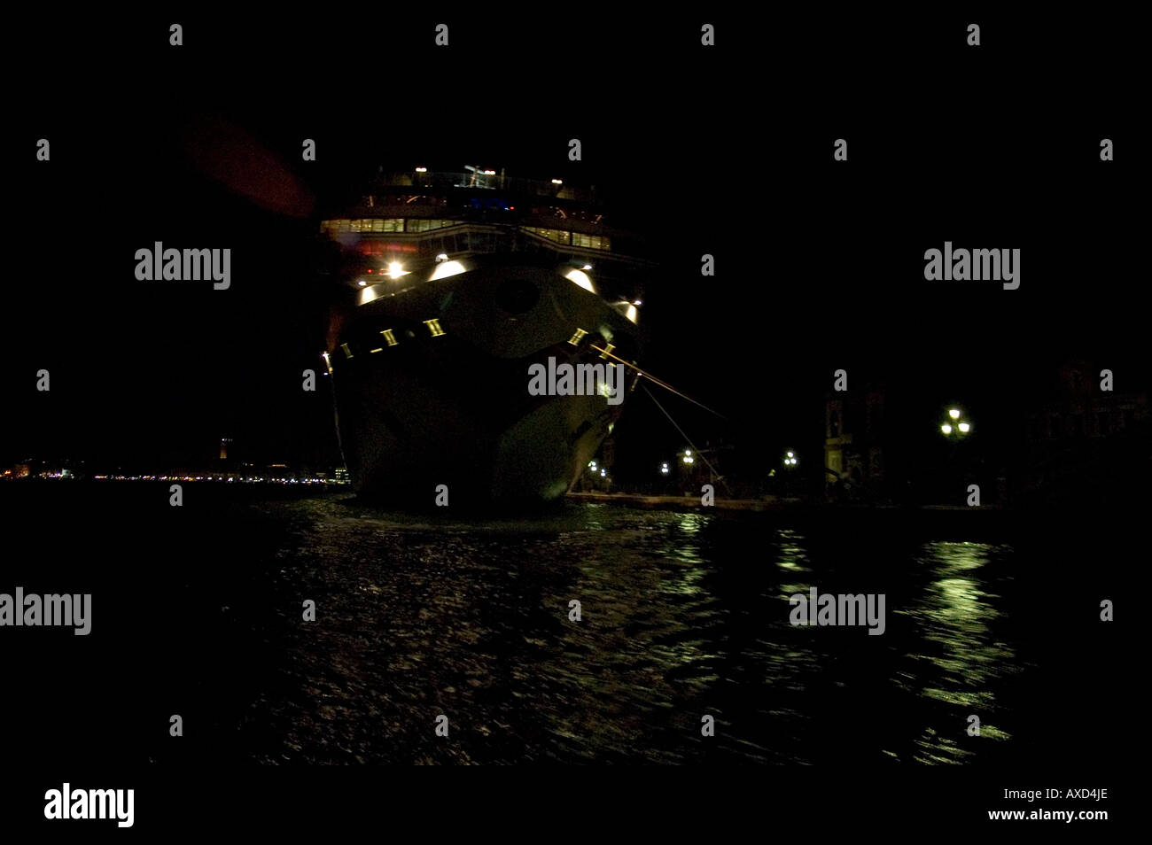 Cruise ship night ncl journey hi-res stock photography and images - Alamy