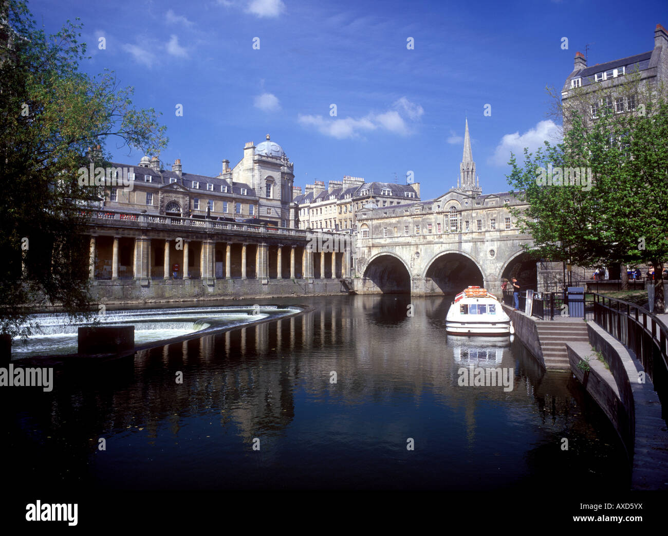 Bath - View of the River Avon at Pultney Bridge Stock Photo - Alamy