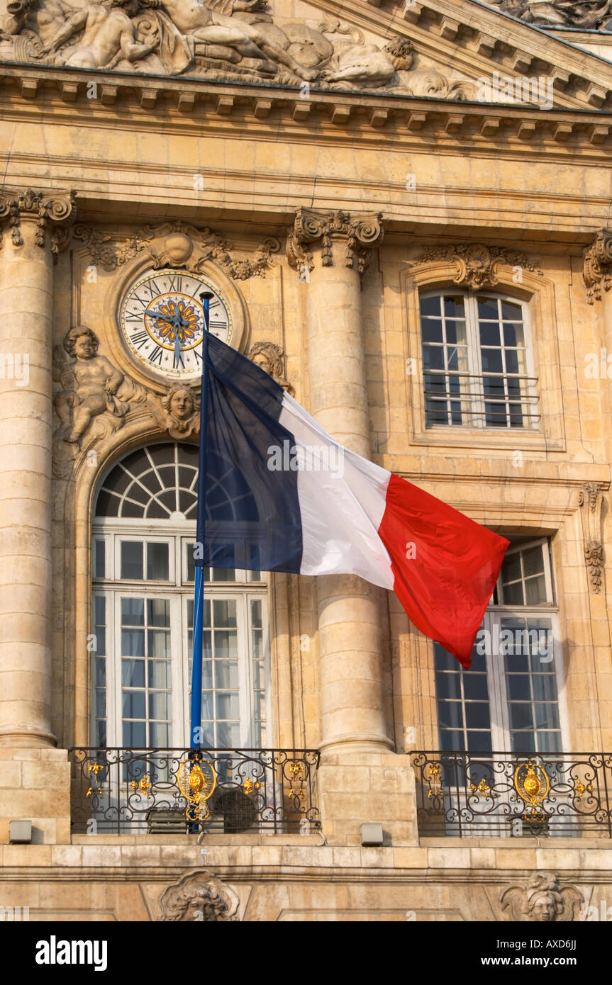 Place de la Bourse. French flag on the facade. Bordeaux city, Aquitaine ...