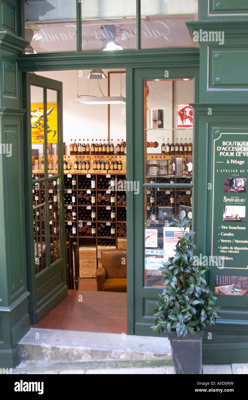 Wine shop. Outside looking in. The town. Saint Emilion, Bordeaux ...