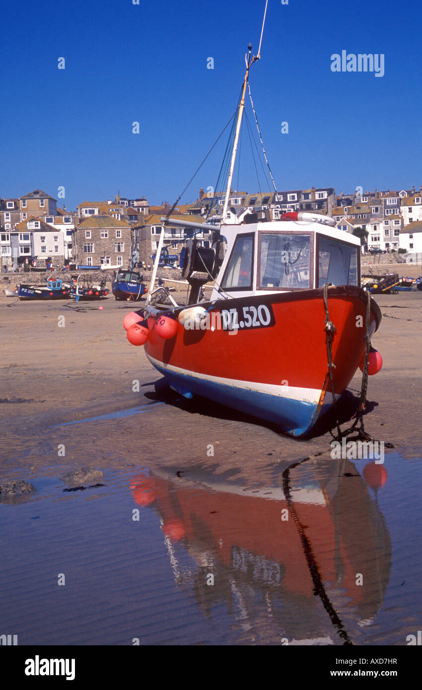 St Ives Fishing beach at low tide Stock Photo - Alamy
