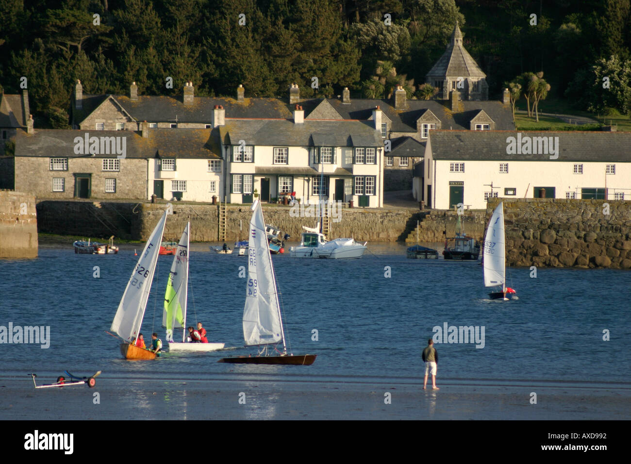 Mount's bay, penzance hi-res stock photography and images - Alamy