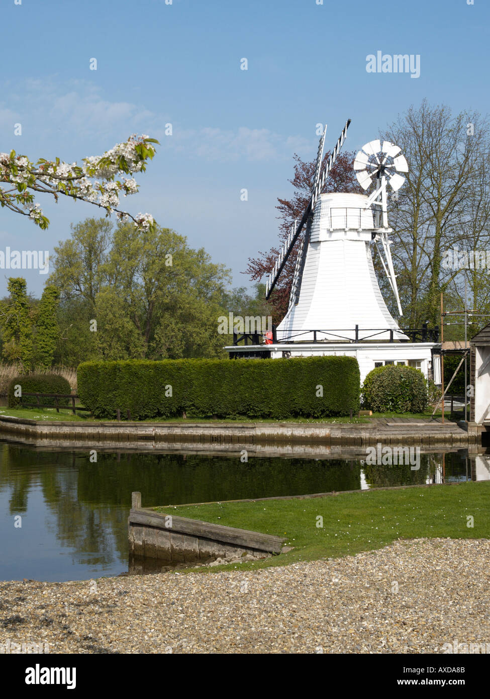 WINDMILL HOUSE AT HORNING NORFOLK EAST ANGLIA ENGLAND UK Stock Photo ...