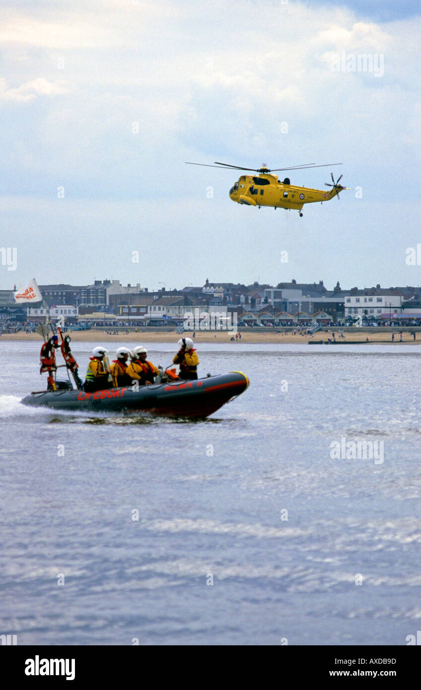 Rescue lifeboat hi-res stock photography and images - Alamy
