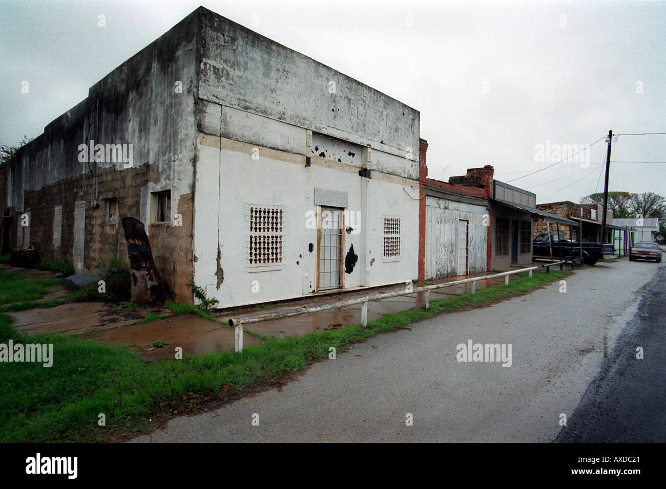 Decaying high street hi-res stock photography and images - Alamy