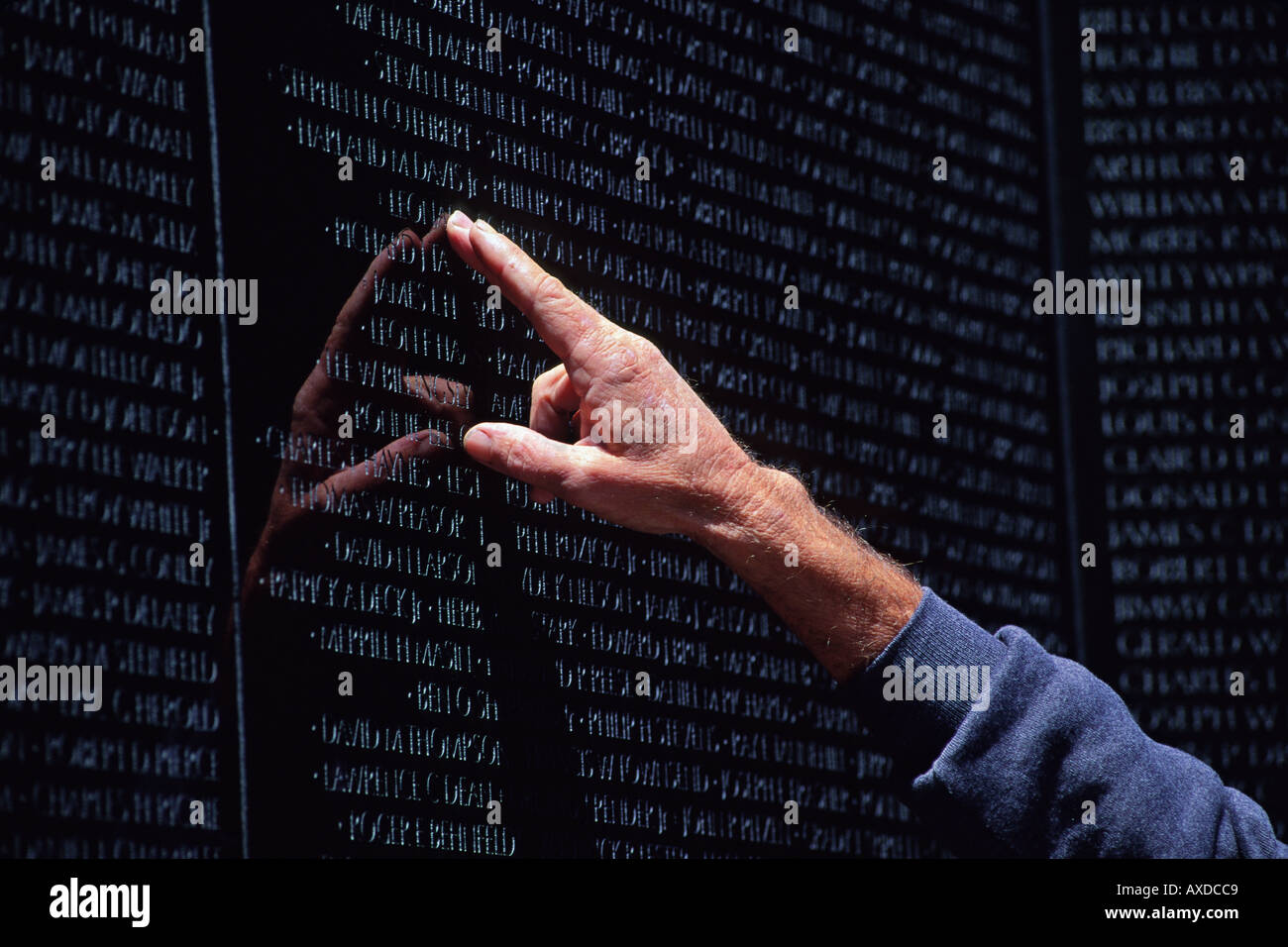 Vietnam memorial monument touching hi-res stock photography and images ...