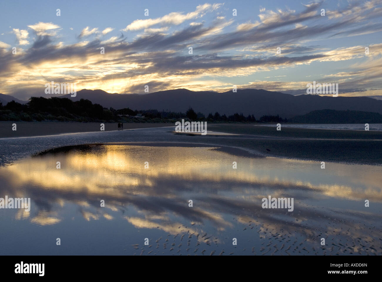 Pohara beach hi-res stock photography and images - Alamy