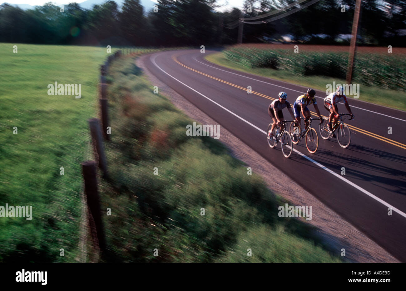 Three friends along road hi-res stock photography and images - Alamy