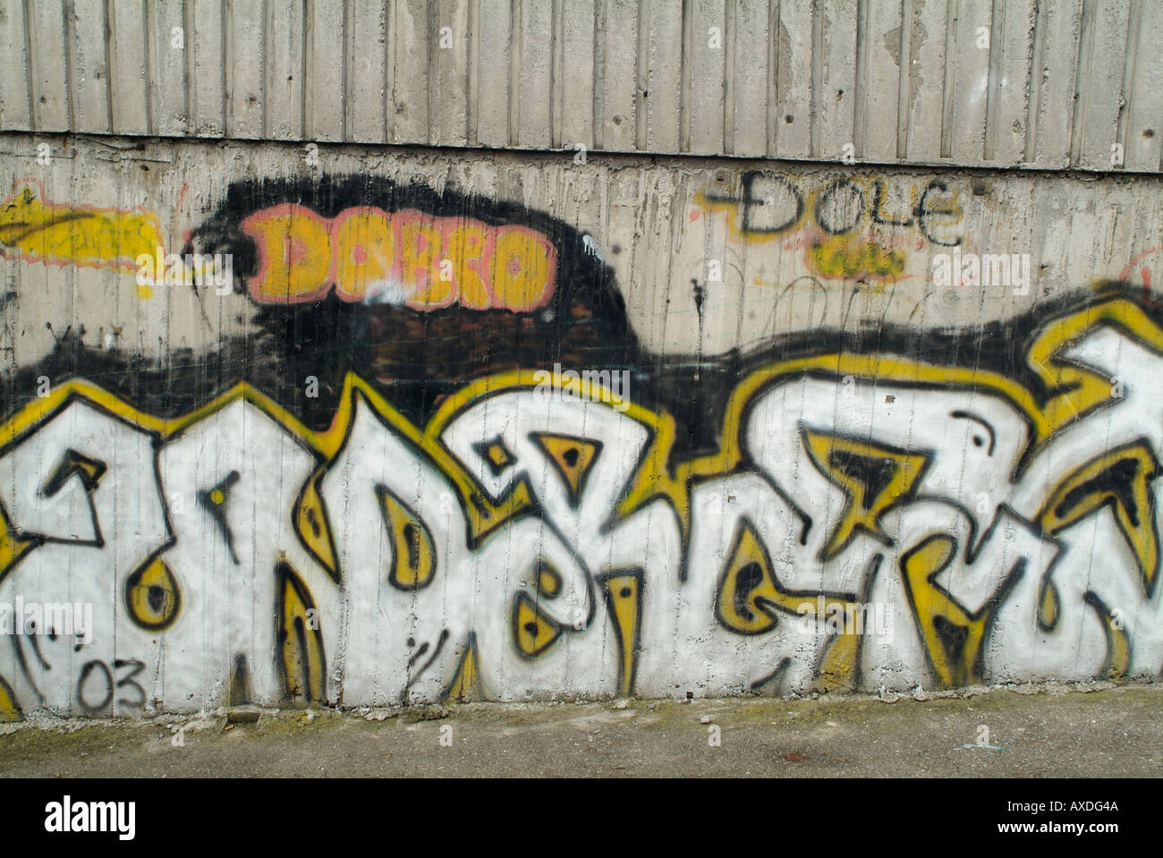 Defaced art hi-res stock photography and images - Alamy