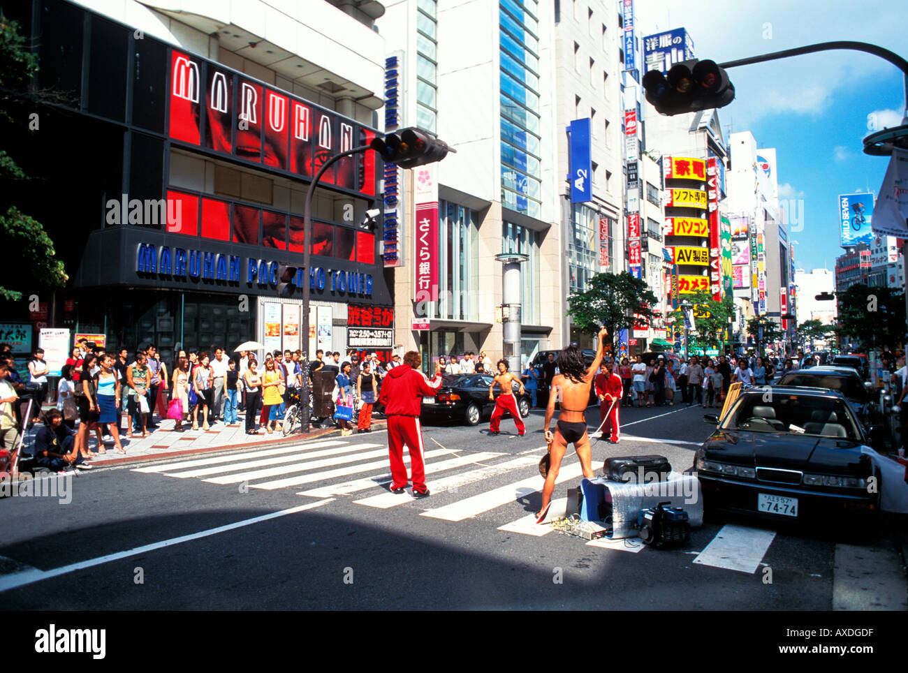 Street Performers Shibuya Tokyo Stock Photo - Alamy
