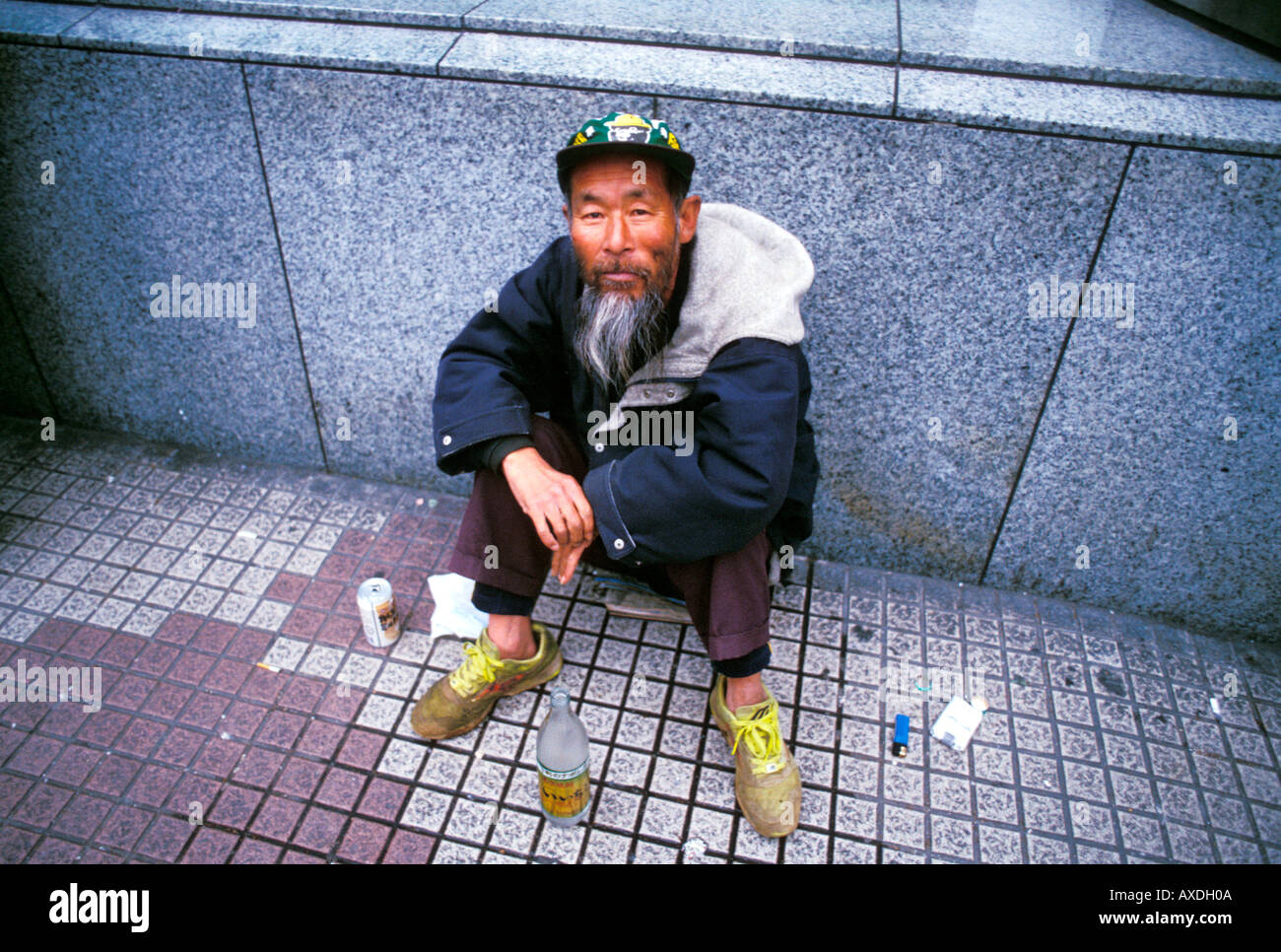 Homeless japan hi-res stock photography and images - Alamy