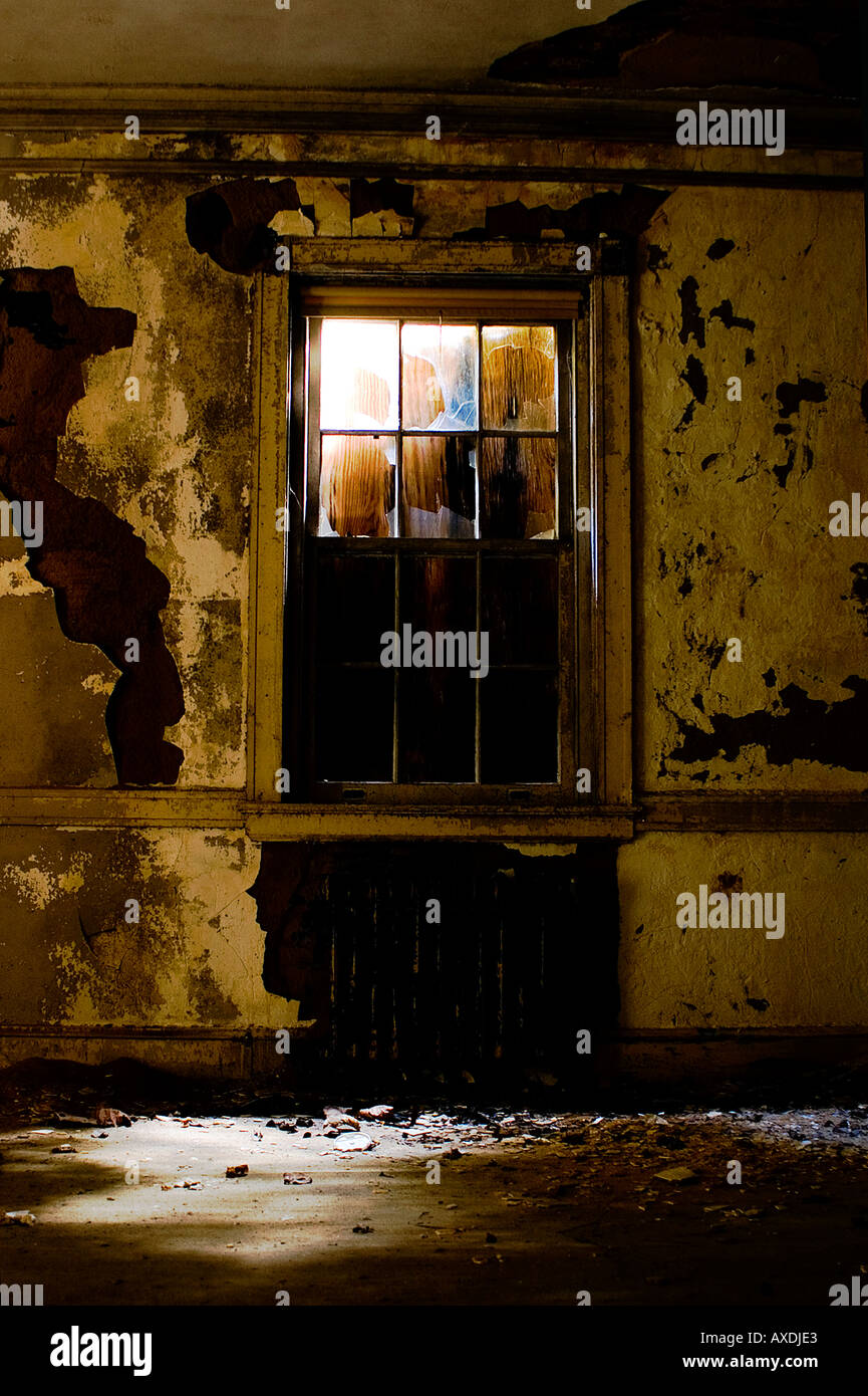 Trapped destroy hi-res stock photography and images - Alamy