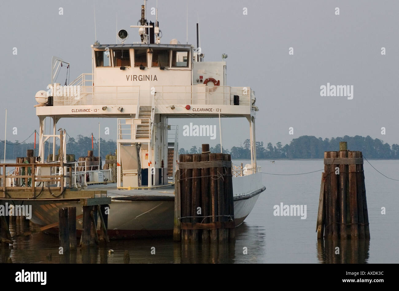 Jamestown ferry hi-res stock photography and images - Alamy
