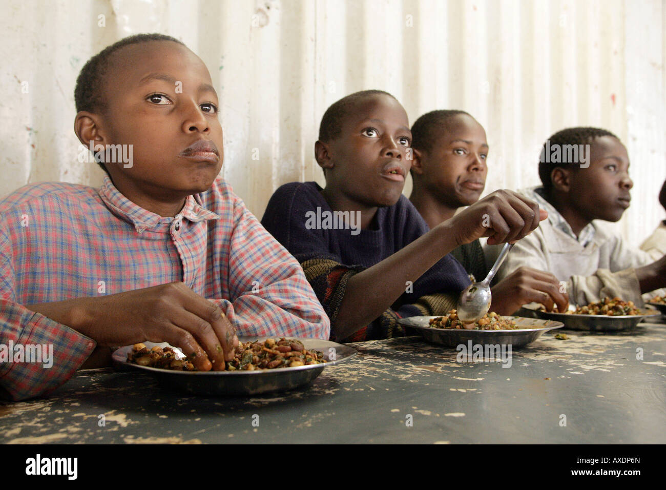 Street children in nairobi kenya hi-res stock photography and images ...