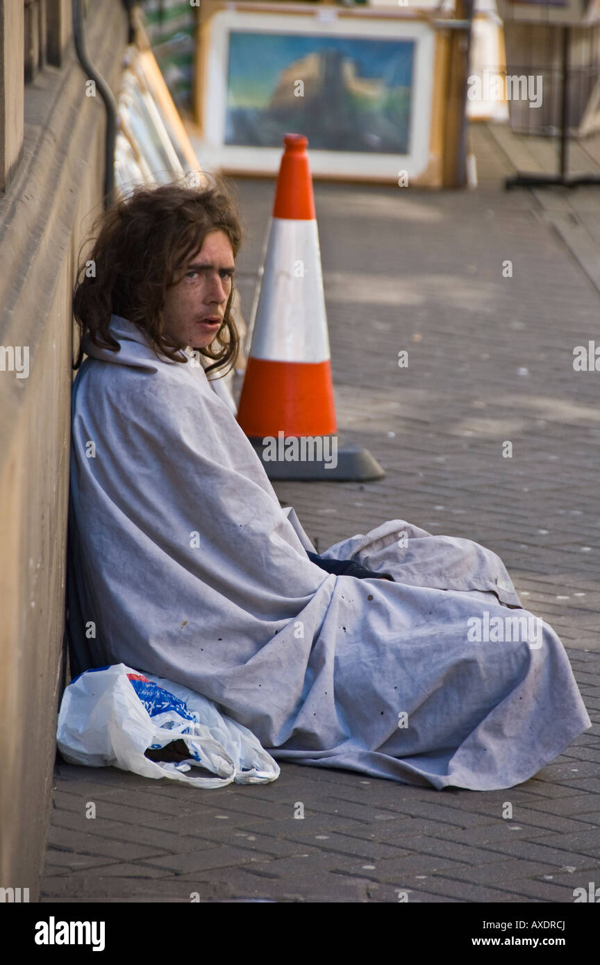 Homeless edinburgh hi-res stock photography and images - Alamy