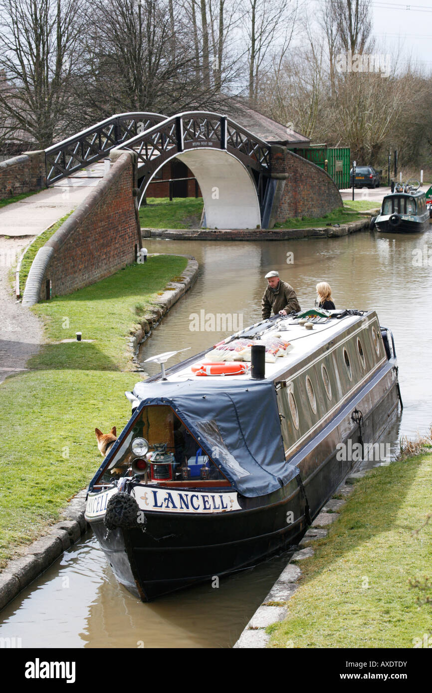 Narrowboat the Britannia Foundry Bridge at Hawkesbury Junction Coventry ...