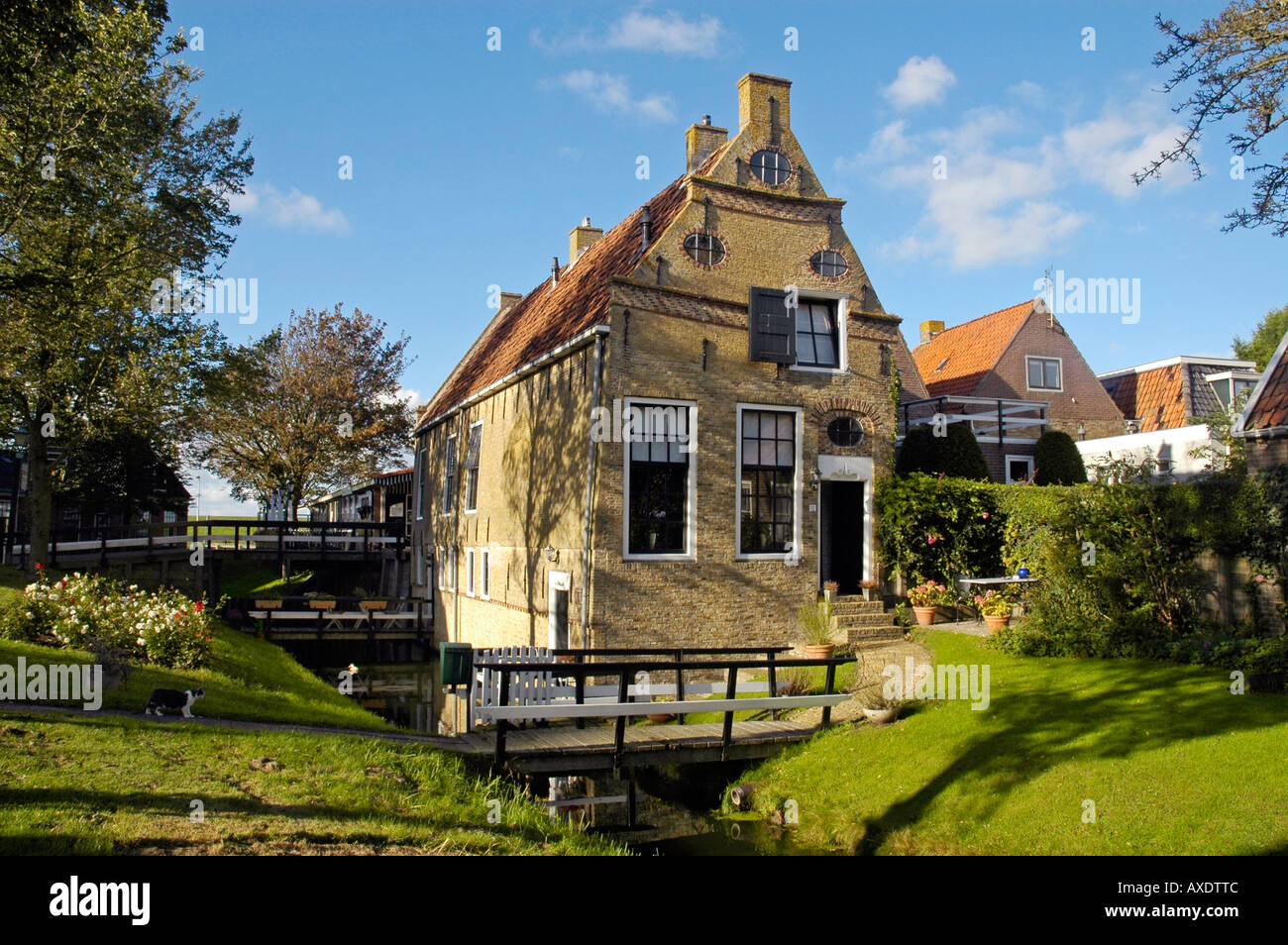 Commanders bridge hi-res stock photography and images - Alamy