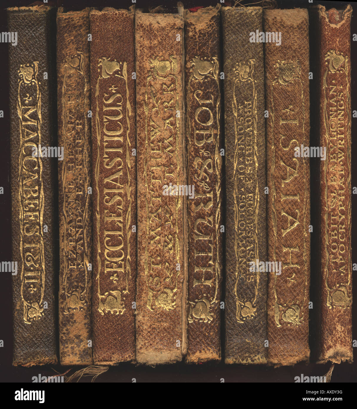 Old books hi-res stock photography and images - Alamy