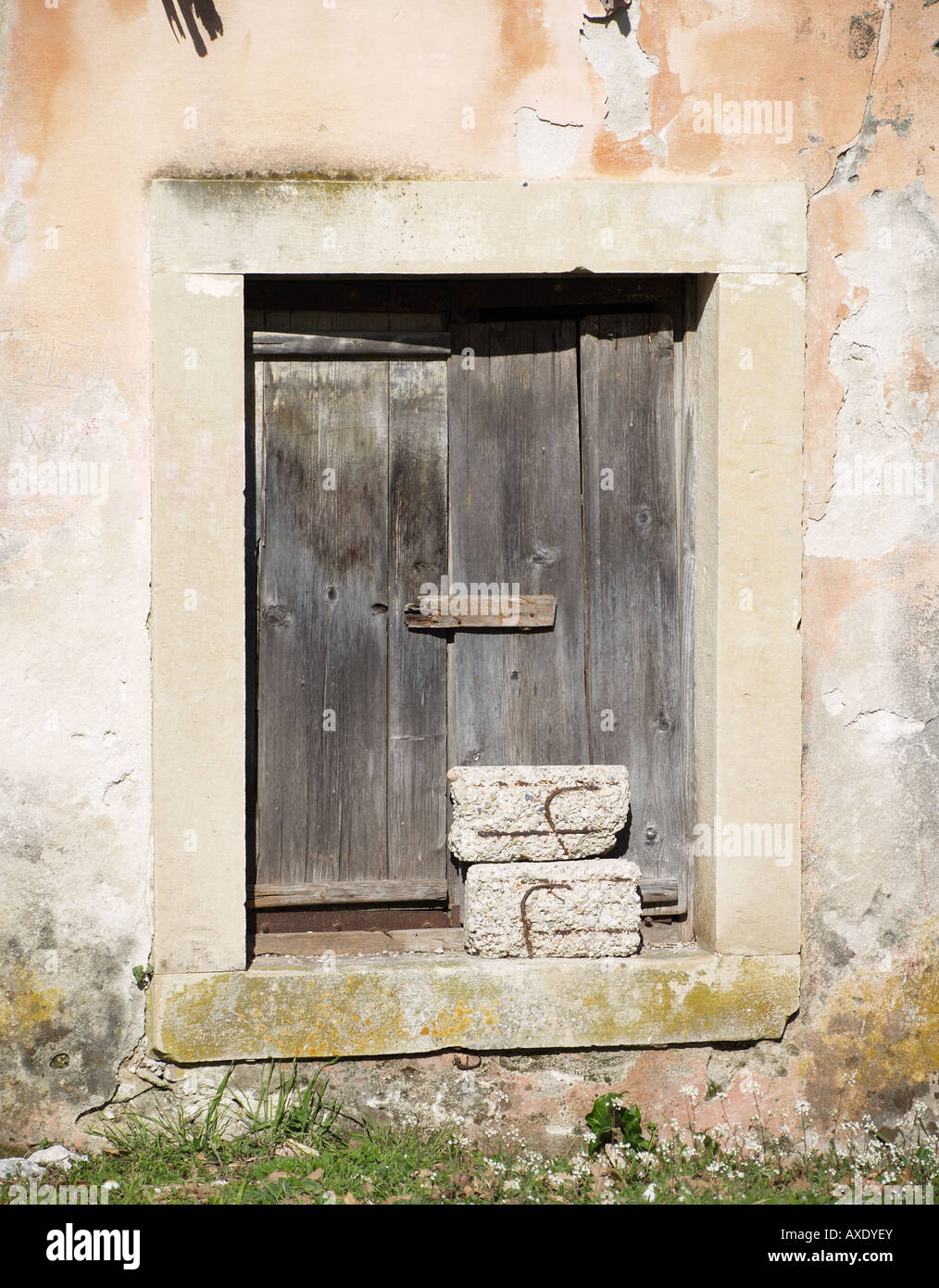 SHUTTERED WINDOW IN SFAKERA CORFU GREECE Stock Photo - Alamy