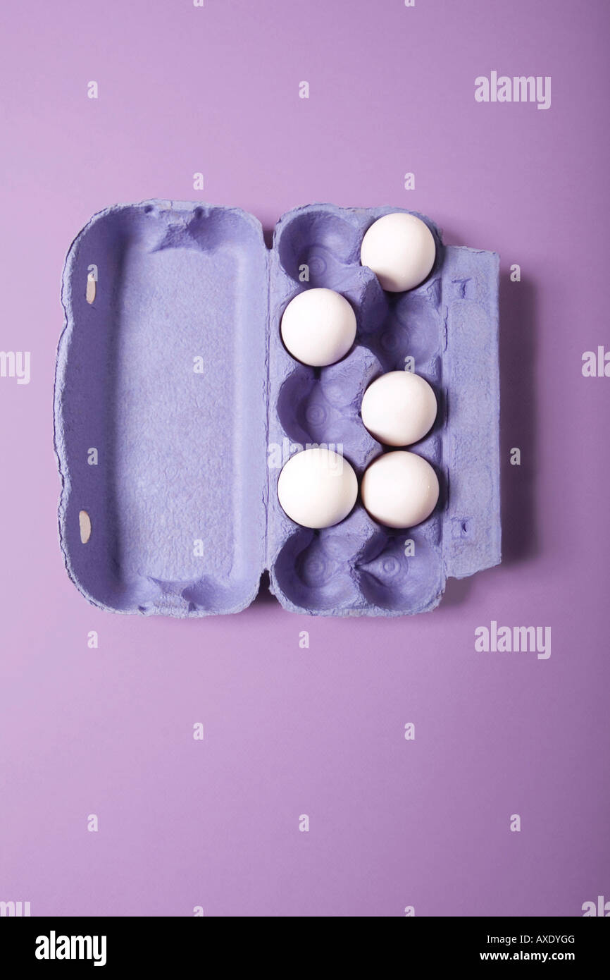 Five eggs box hi-res stock photography and images - Alamy