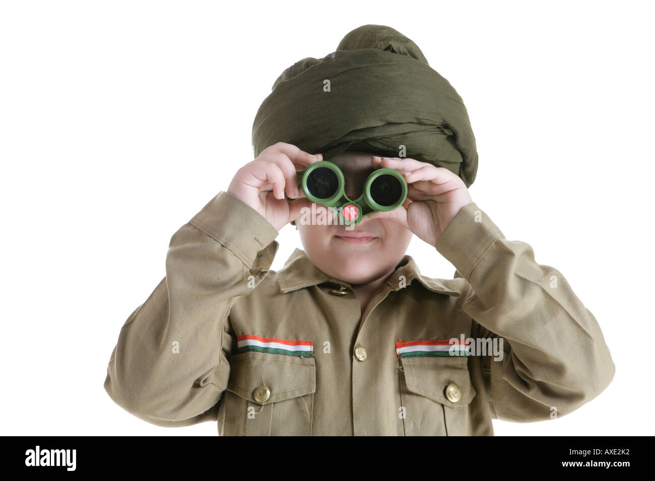 Soldier looking through binoculars hi-res stock photography and images ... Soldier looking through binoculars hi-res stock photography and images ...