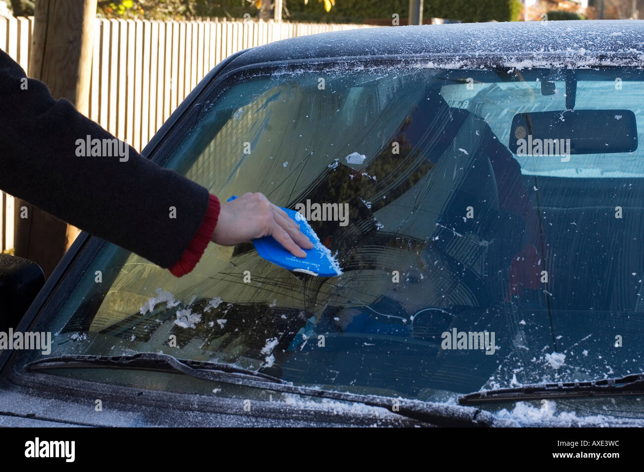 Iced by hand hi-res stock photography and images - Alamy
