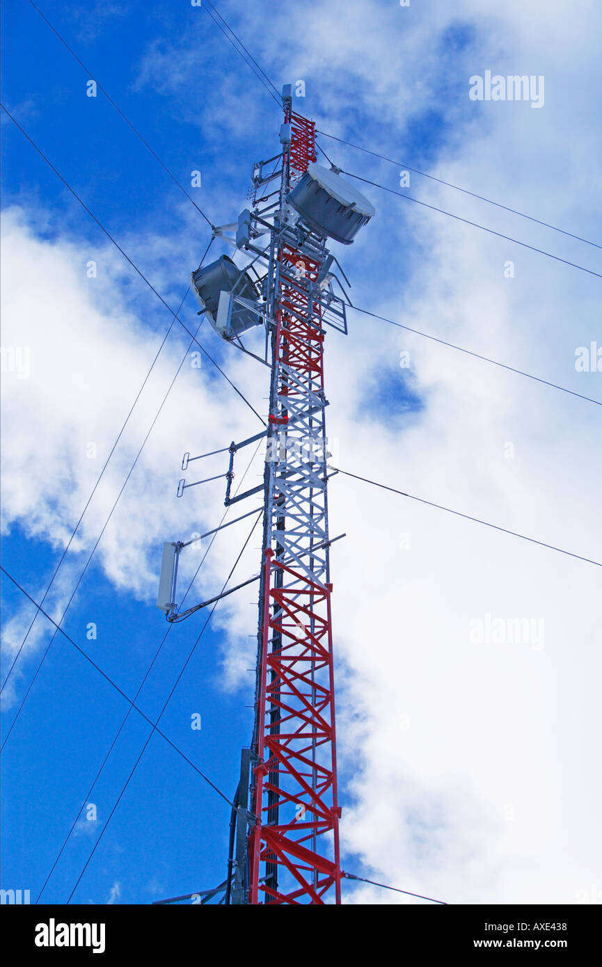 Communicaton tower hi-res stock photography and images - Alamy