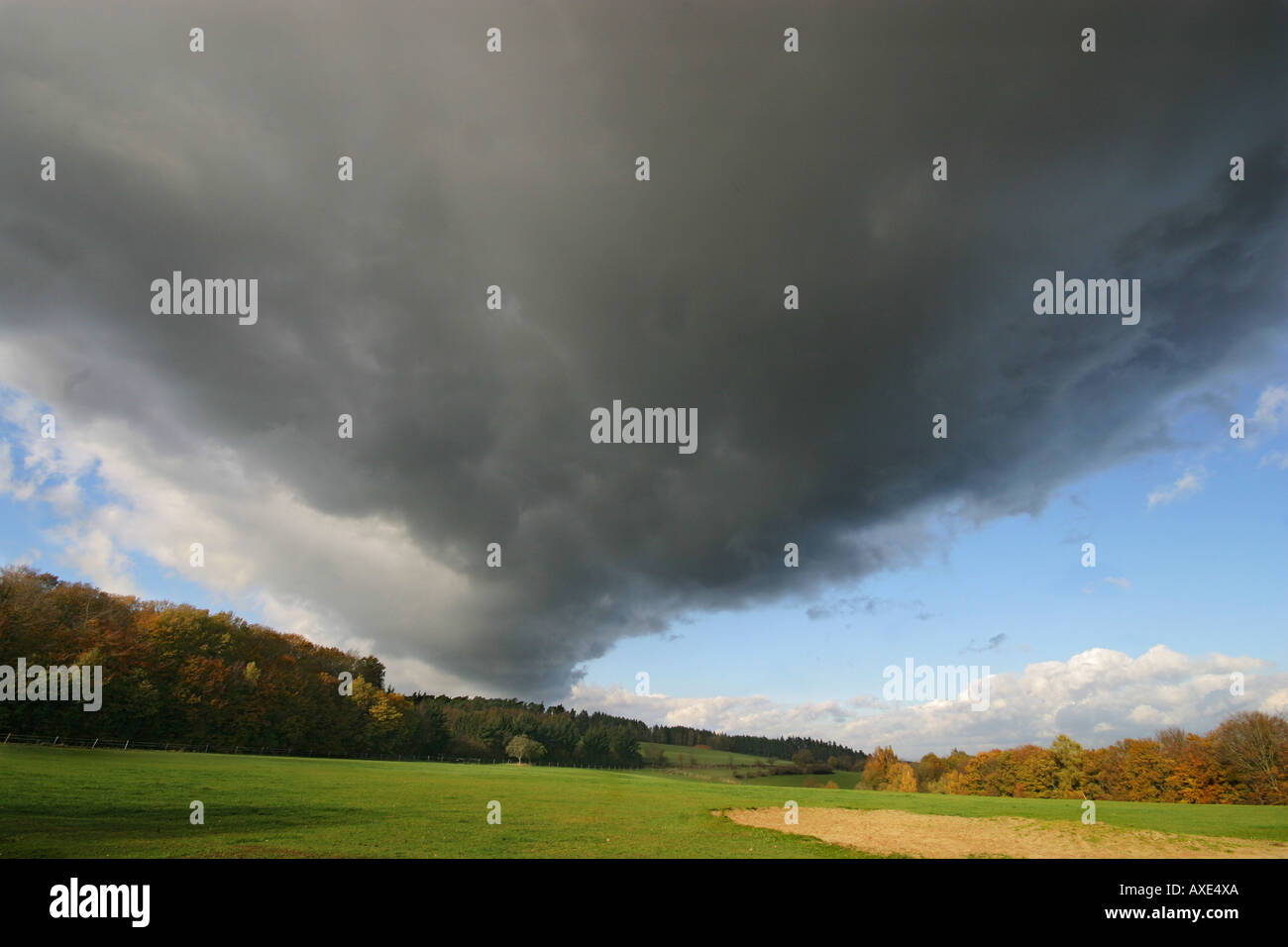 Area of low pressure hi-res stock photography and images - Alamy
