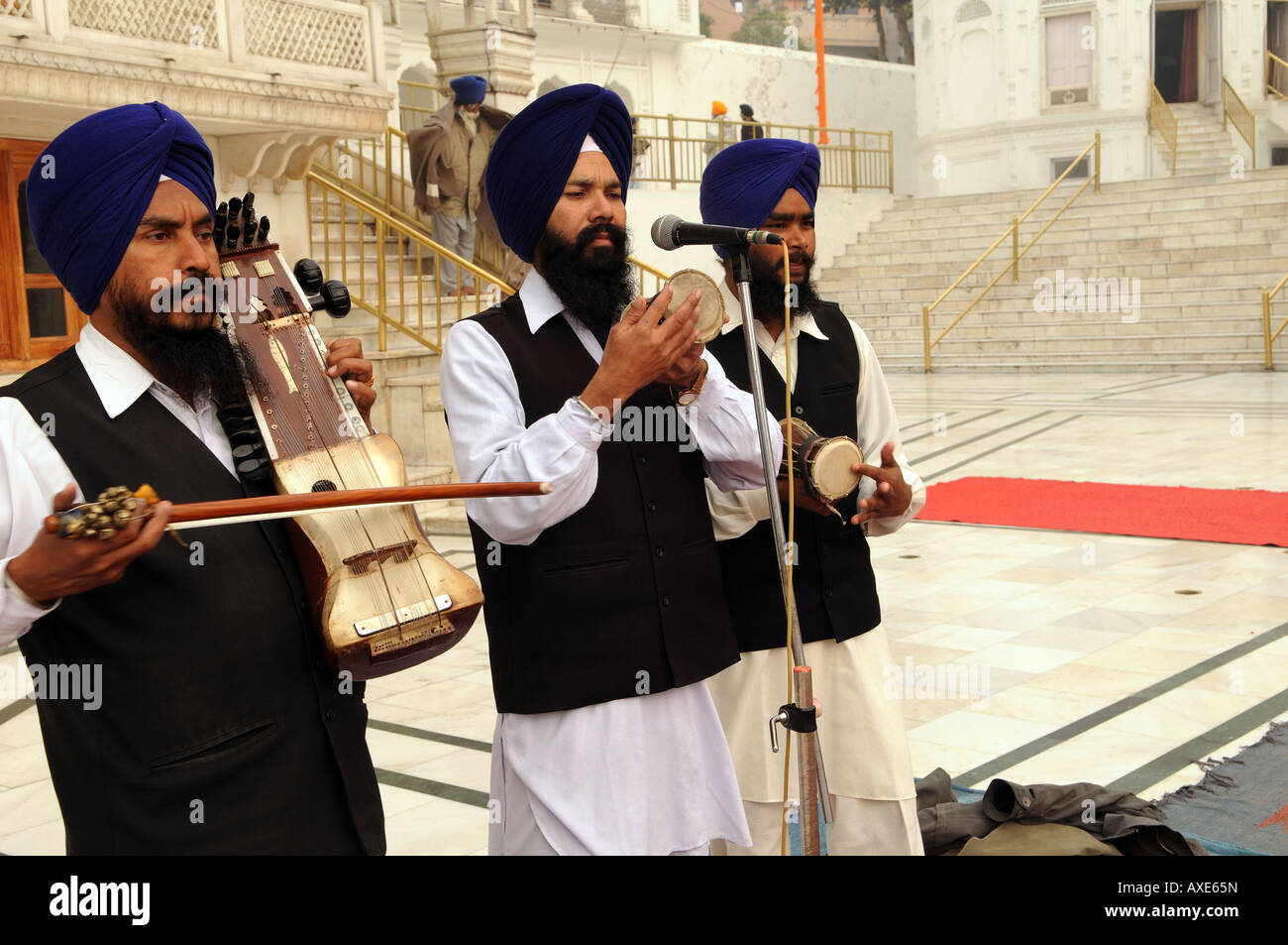 India musical instruments hi-res stock photography and images - Alamy