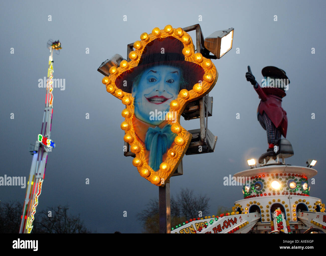 Fairground illumination hi-res stock photography and images - Alamy