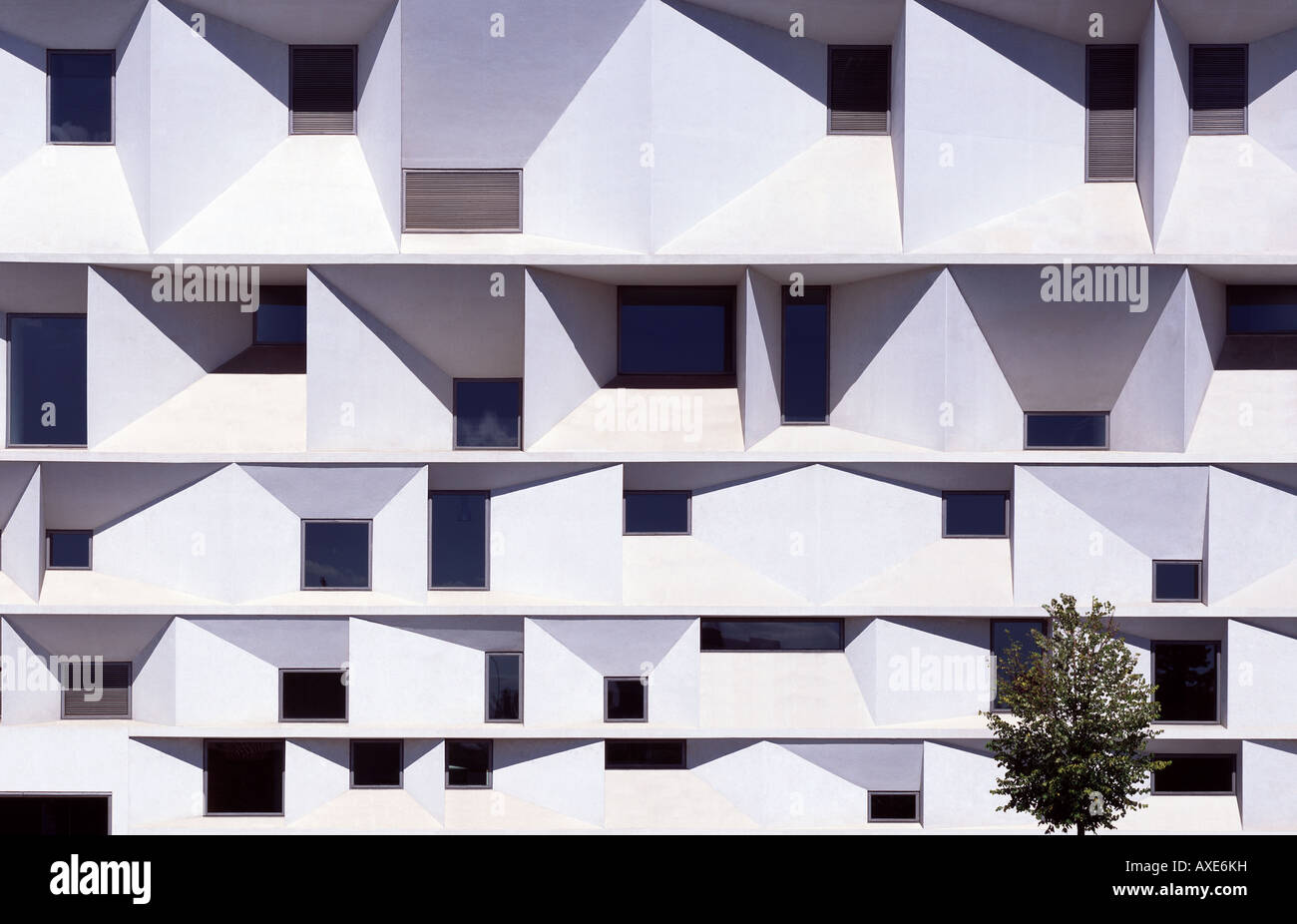 City of Leon Auditorium, Leon. Architect: Mansilla and Tu±on ...