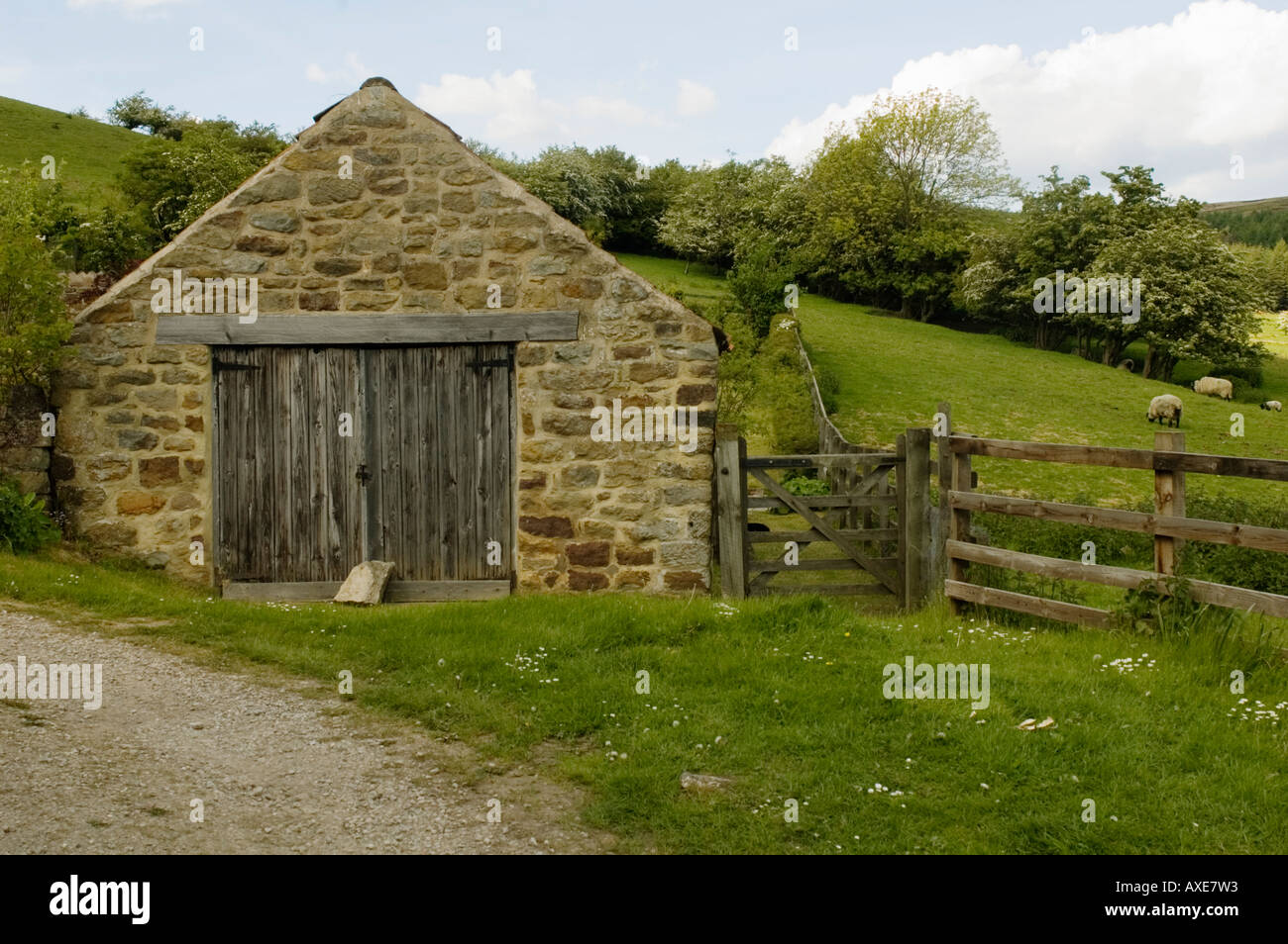 Shelter england hi-res stock photography and images - Alamy